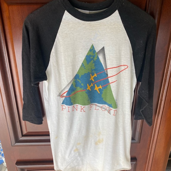 Pink Floyd | Shirts | Vintage 987 Pink Floyd World Tour Graphic Band ...